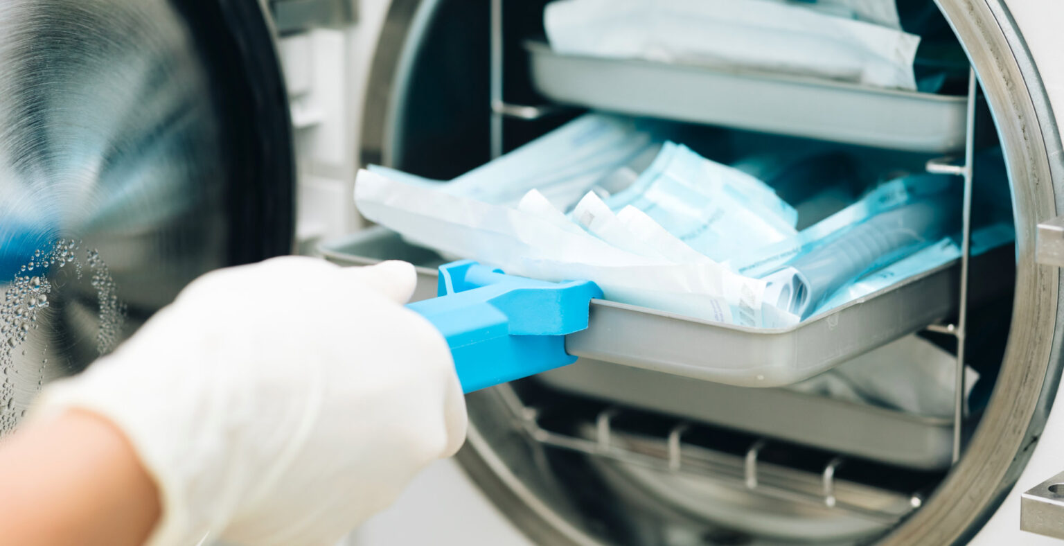 Esterilización vs. Desinfección: Autoclaves en la Podología
